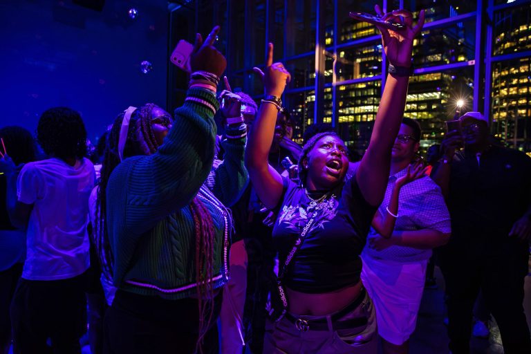 Teen Programs at ICA Boston | ICA Teens